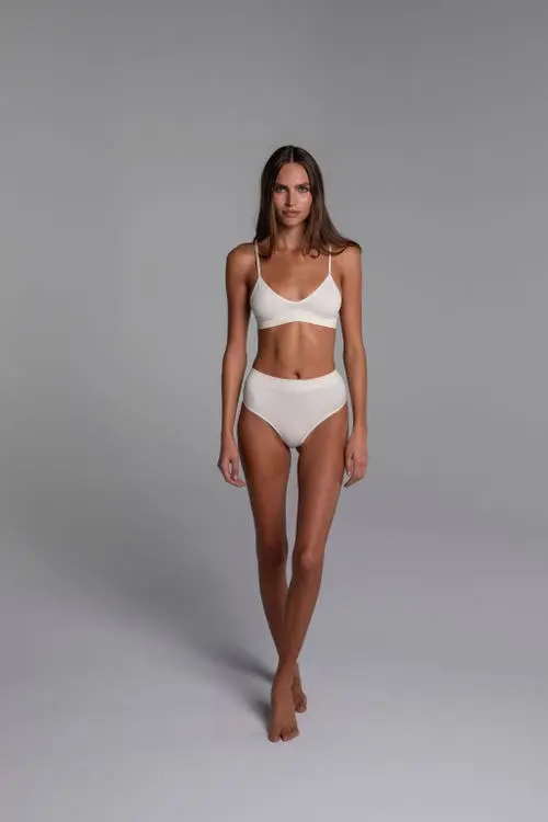 LDMA Low Show V Bralette - Cream
