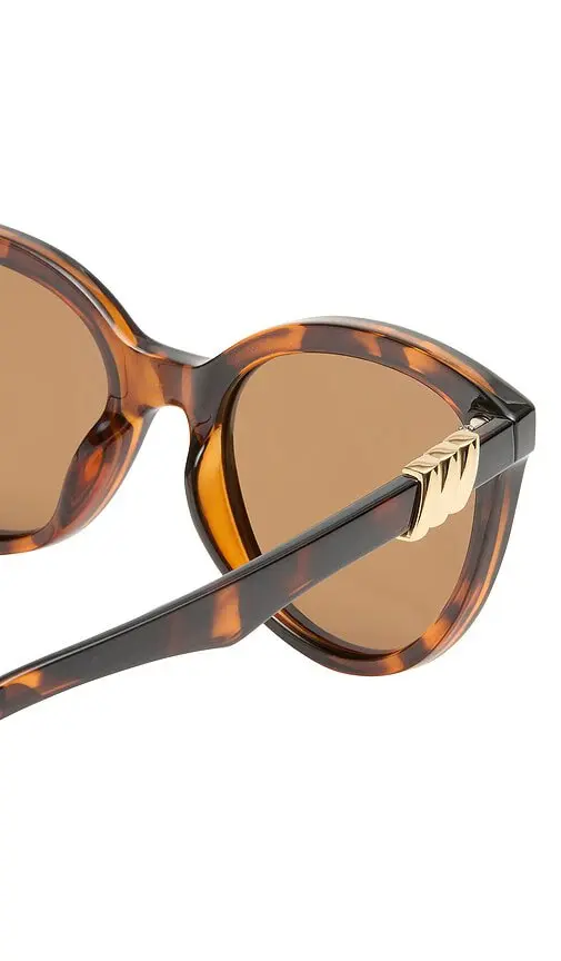 Le Specs The Muse Sunglasses
