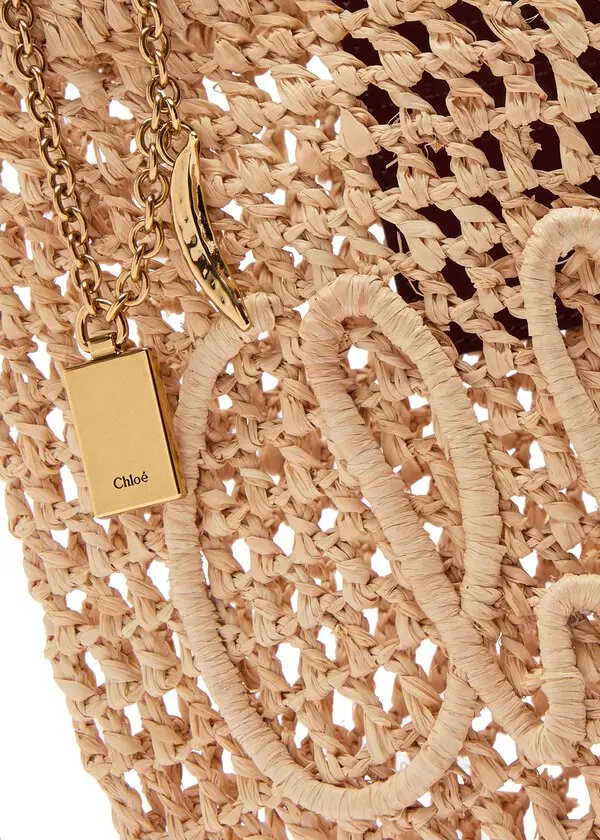 Chloé Raffia Tote With Charm And Applique - Sand