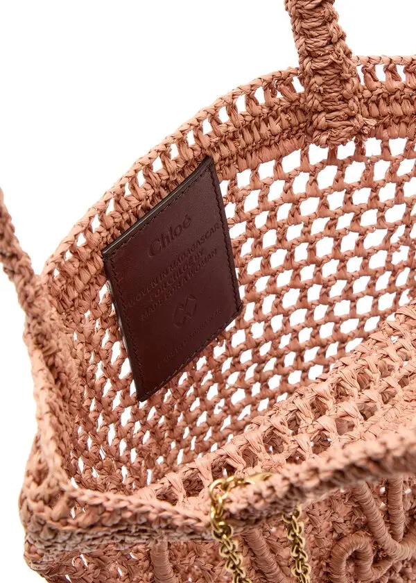 Chloé Raffia Tote With Logo Charm - Beige