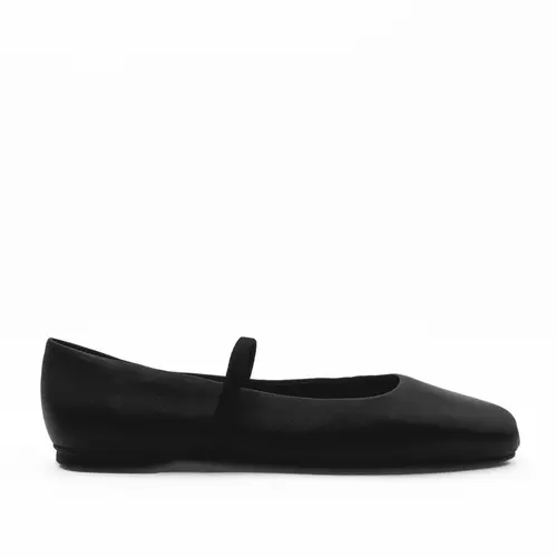 AMIE RAFA Mary Jane Flats - Black