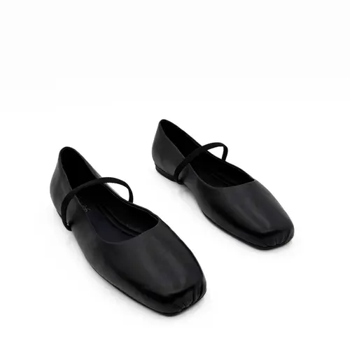 AMIE RAFA Mary Jane Flats - Black