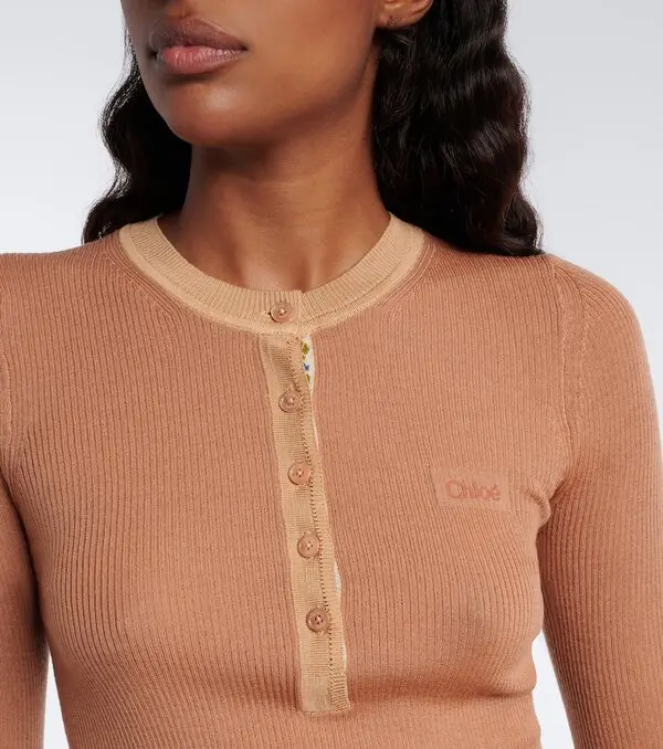 Chloé Ribbed-knit Henley Shirt - Pink