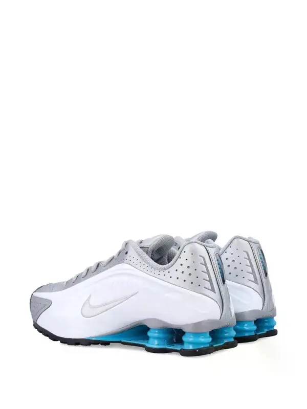 Nike Shox R4 Sneakers - White
