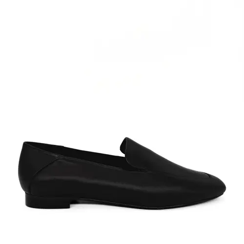 AMIE RAFA Cindy Leather Loafers