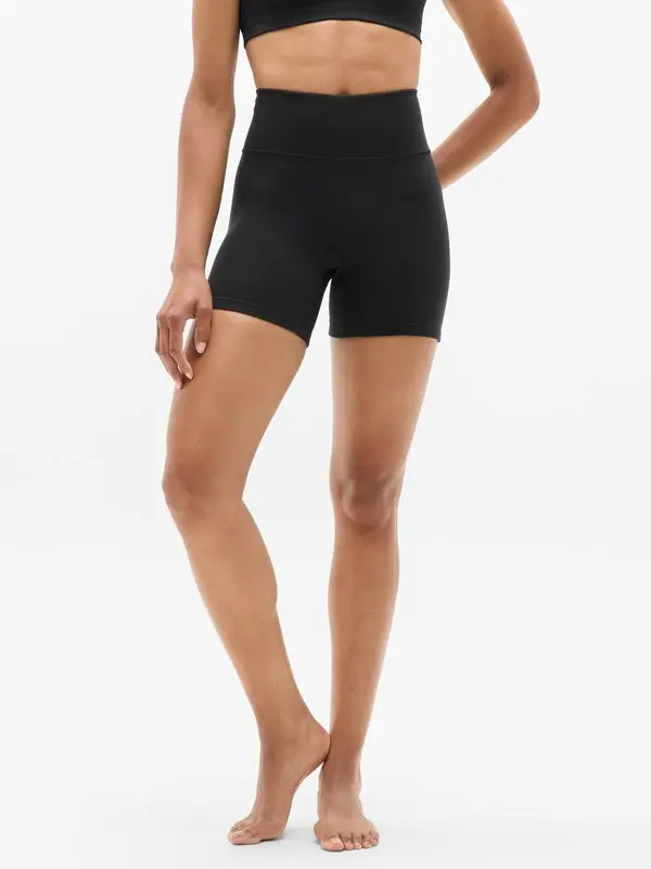 Athleta Intuition 5" Short - Black
