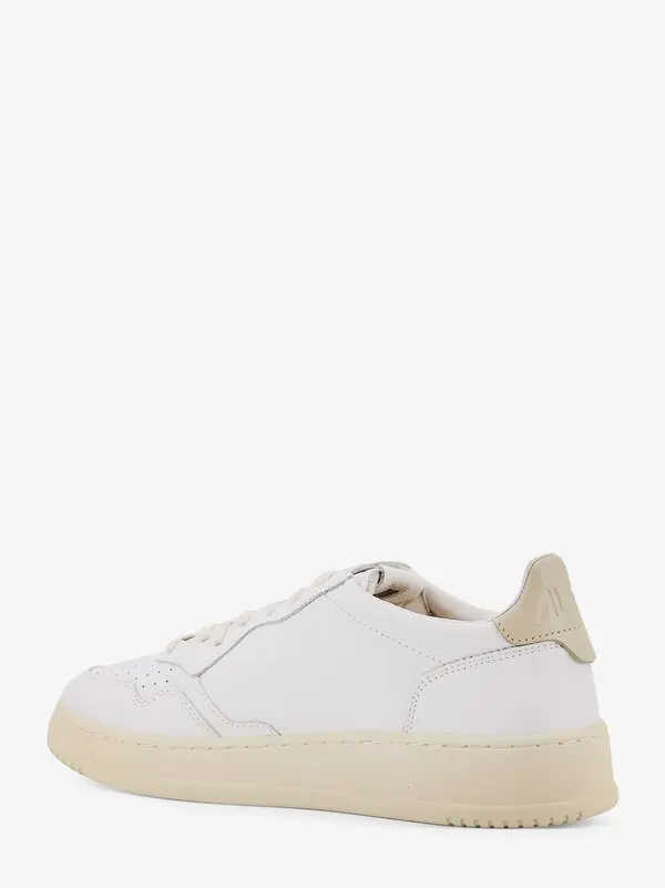 AUTRY Medalist Low Leather Sneakers