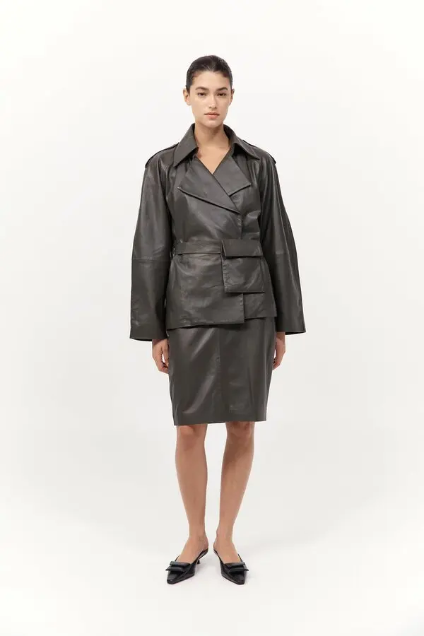 ST AGNI Cropped Leather Trench