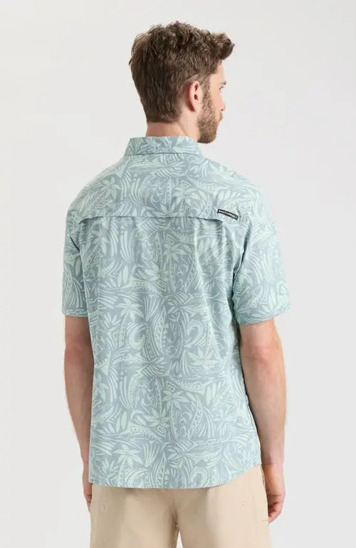 SALT LIFE Mahi Short Sleeve Button Down Performance Shirt - Storm