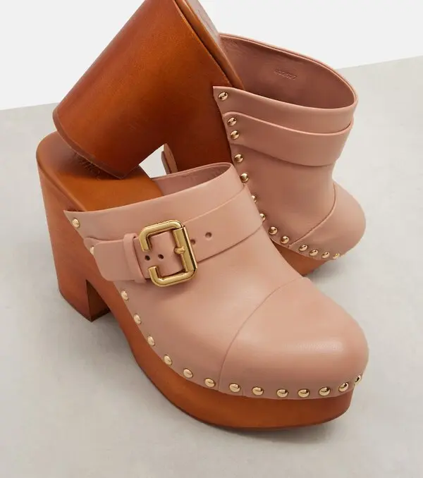 Chloé Jeannette 80 Studded Leather Clogs
