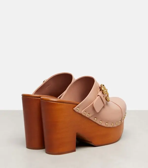 Chloé Jeannette 80 Studded Leather Clogs
