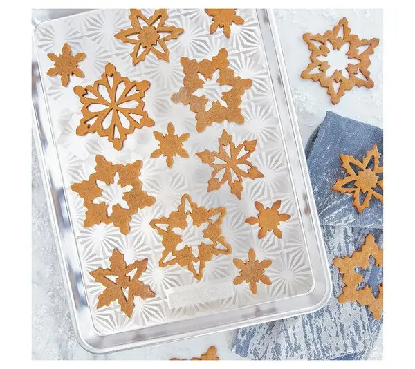 NORDICWARE Naturals S/2 Starbust Embossed Half Sheet & Lid