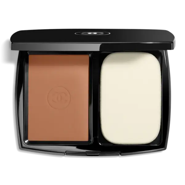 Chanel Ultra Le Teint Ultrawear All-day Comfort Flawless Finish Compact Foundation - Br152