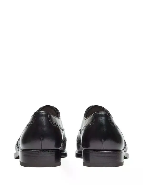 FERRAGAMO Gancini Leather Oxford Shoes