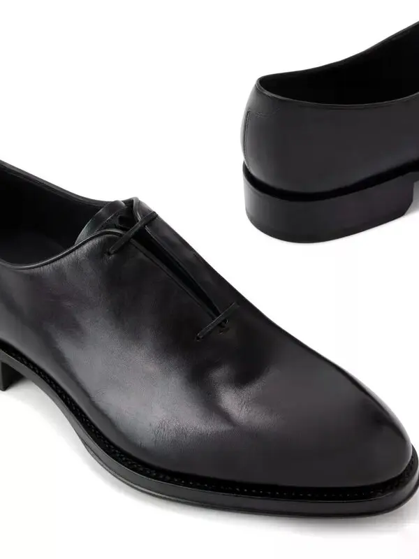 FERRAGAMO Polished Leather Oxford Shoes - Black