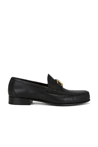Valentino Garavani Leather Loafer With Gold-tone Hardware - Black