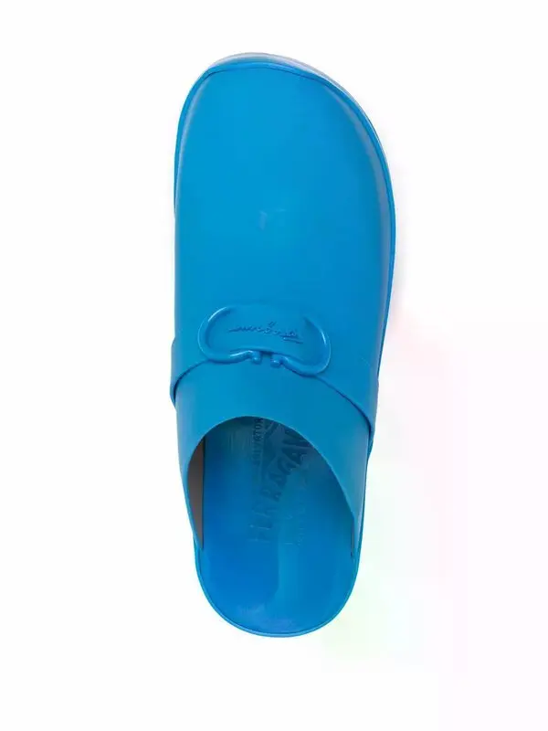 FERRAGAMO Gancini Raised Logo Clogs - Blue