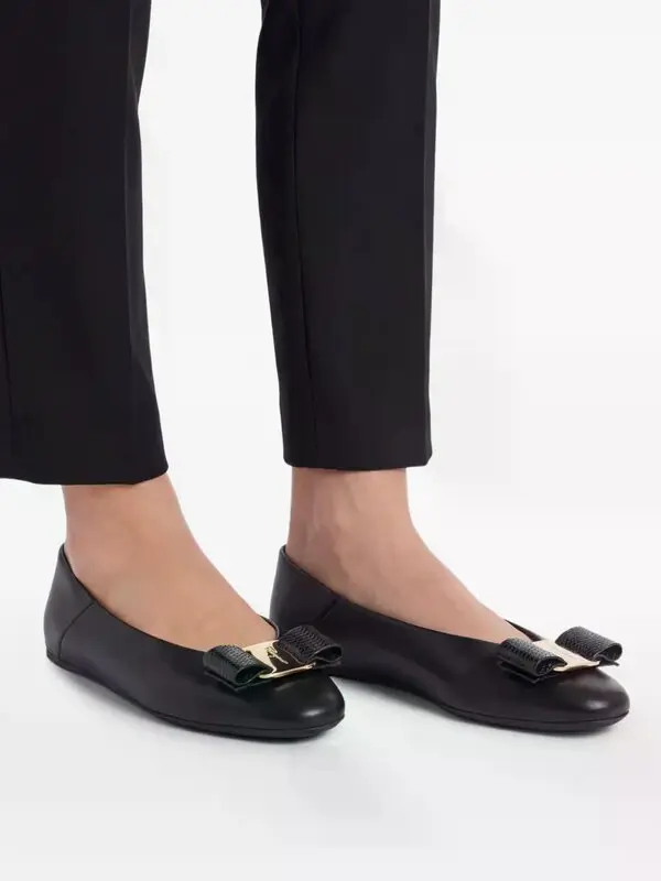 FERRAGAMO Vara Bow Leather Ballet Flats