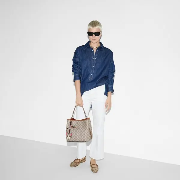 Gucci Gg Emblem Medium Bucket Bag Gg Canvas - Beige