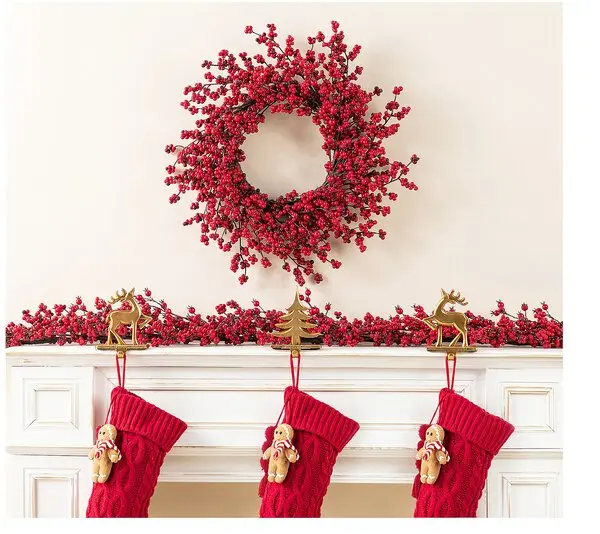 GLITZHOME 25'd Christmas Red Berries Wreath - One-color
