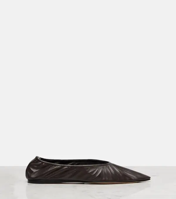 THE ROW Liisa Leather Ballet Flats - Brown