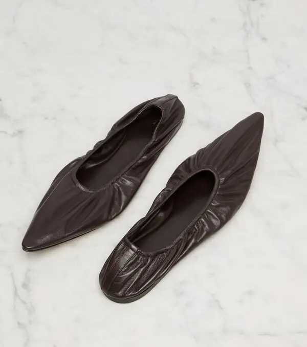 THE ROW Liisa Leather Ballet Flats - Brown