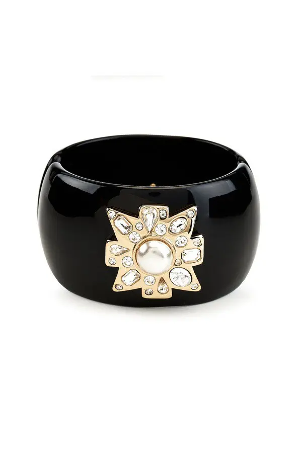 KENNETH JAY LANE Pearl Center Maltese Cross Bangle - Black
