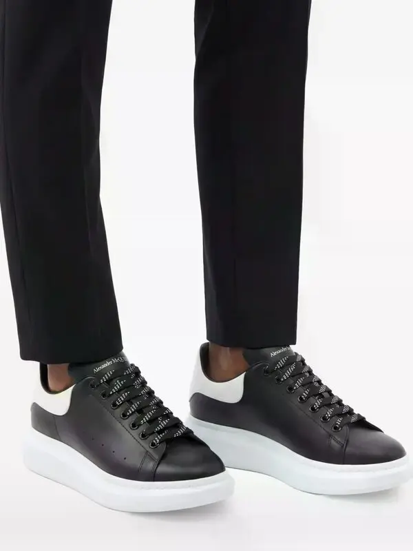 Alexander McQueen Oversized Sneakers - Black