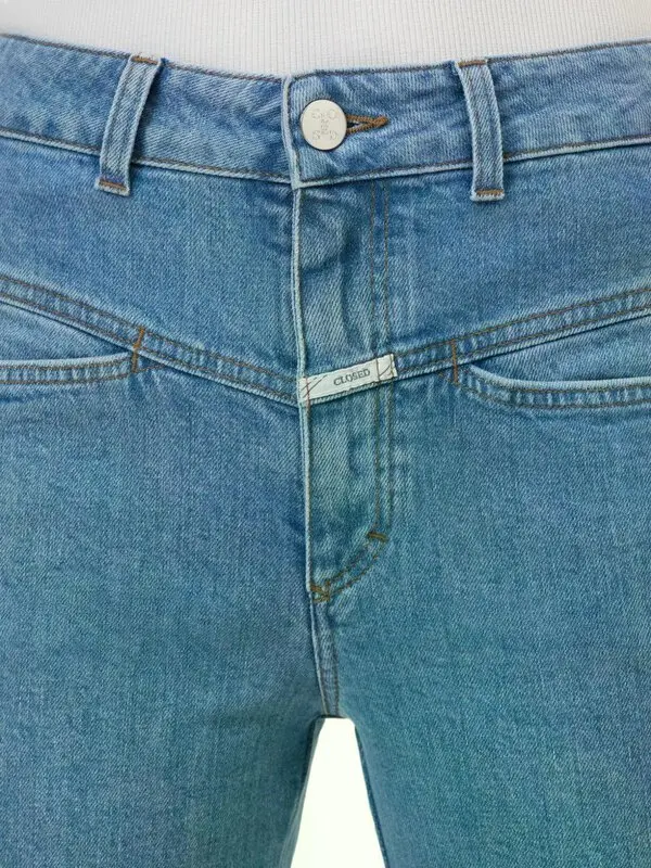 Closed High-waisted Straight Leg Jeans