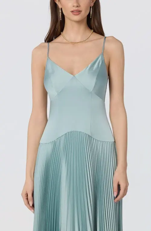 Astr The Label Pleated Drop Waist Dress - Seafoam