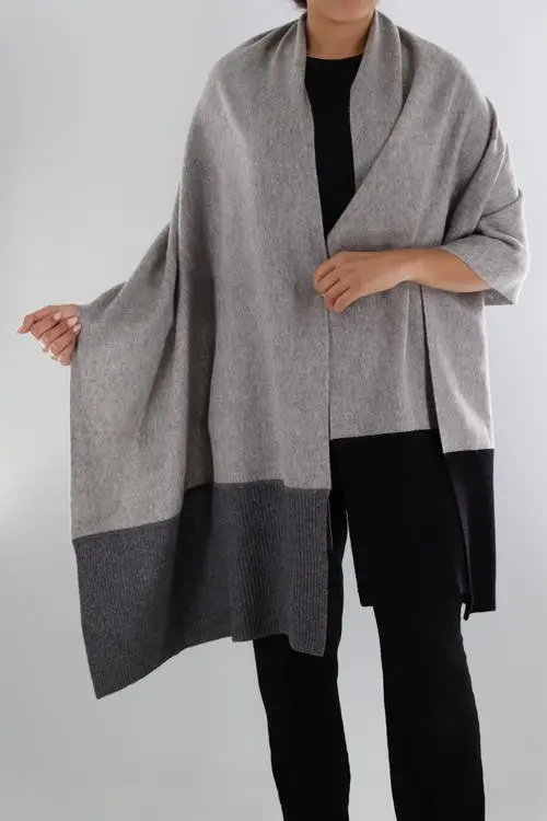 La Fiorentina Ombre Scarf With Frayed Border - Grey/black