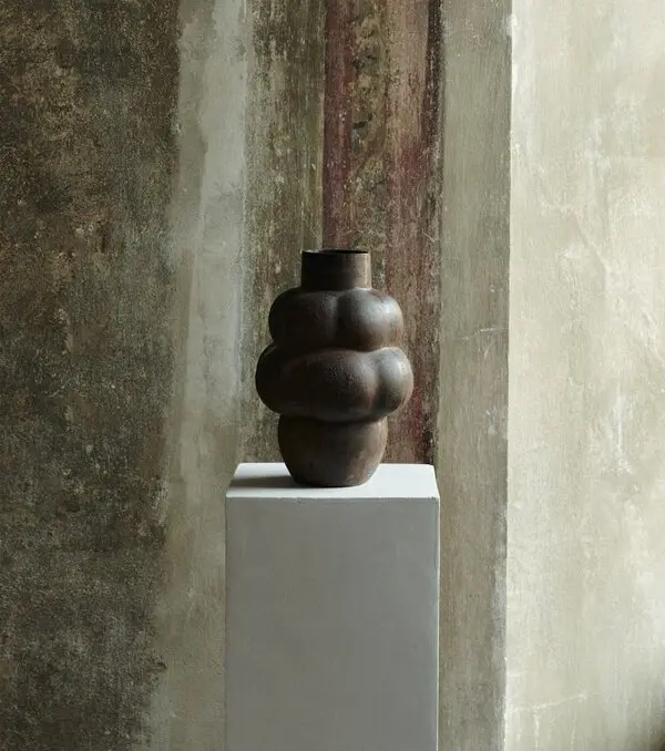 LOUISE ROE Balloon Object 005 Cast Iron Vase