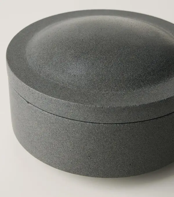 LOUISE ROE Gallery Object 07 Stoneware Container
