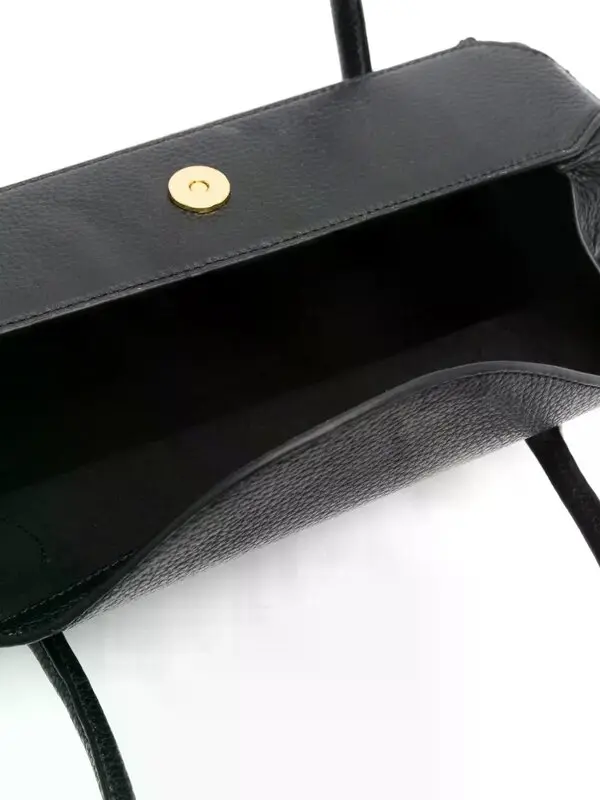 Yuzefi Oyster Shoulder Bag - Black