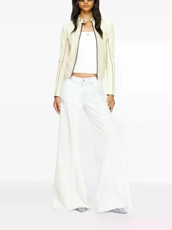 DIESEL® D-akii 09m08 Flared Jeans - White
