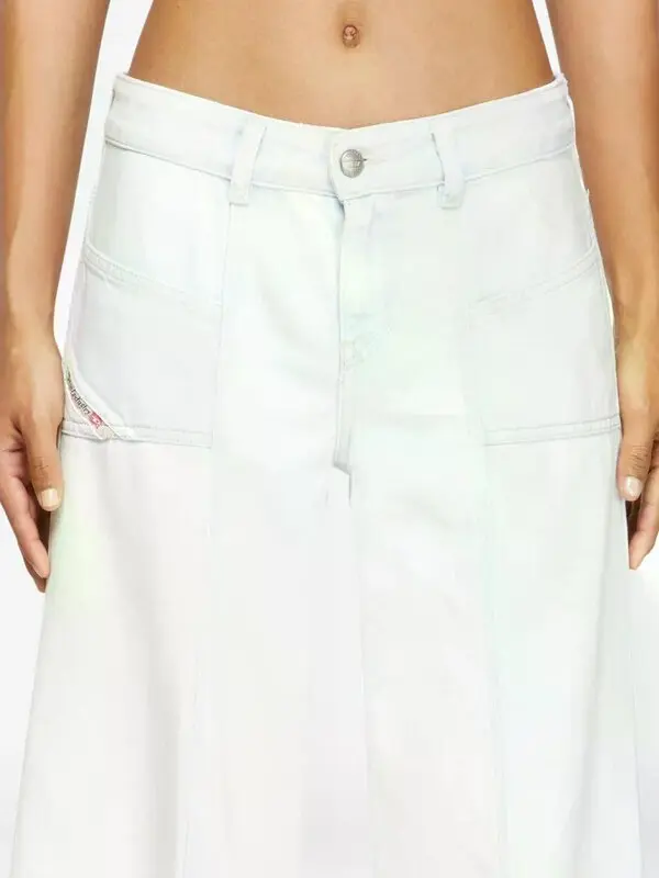 DIESEL® D-akii 09m08 Flared Jeans - White