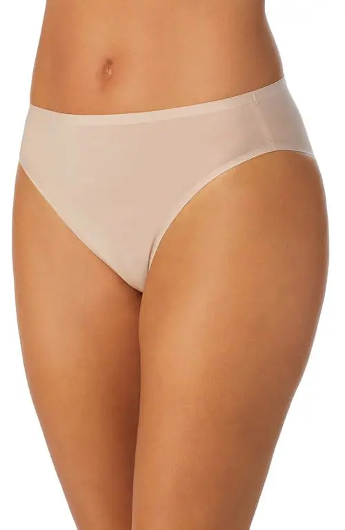 ON GOSSAMER Heavenly Stretch High Cut Briefs - Champagne