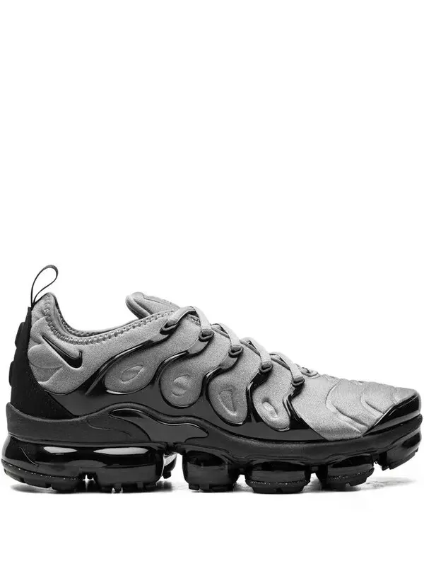 Nike Air Vapormax Plus Sneakers - Grey
