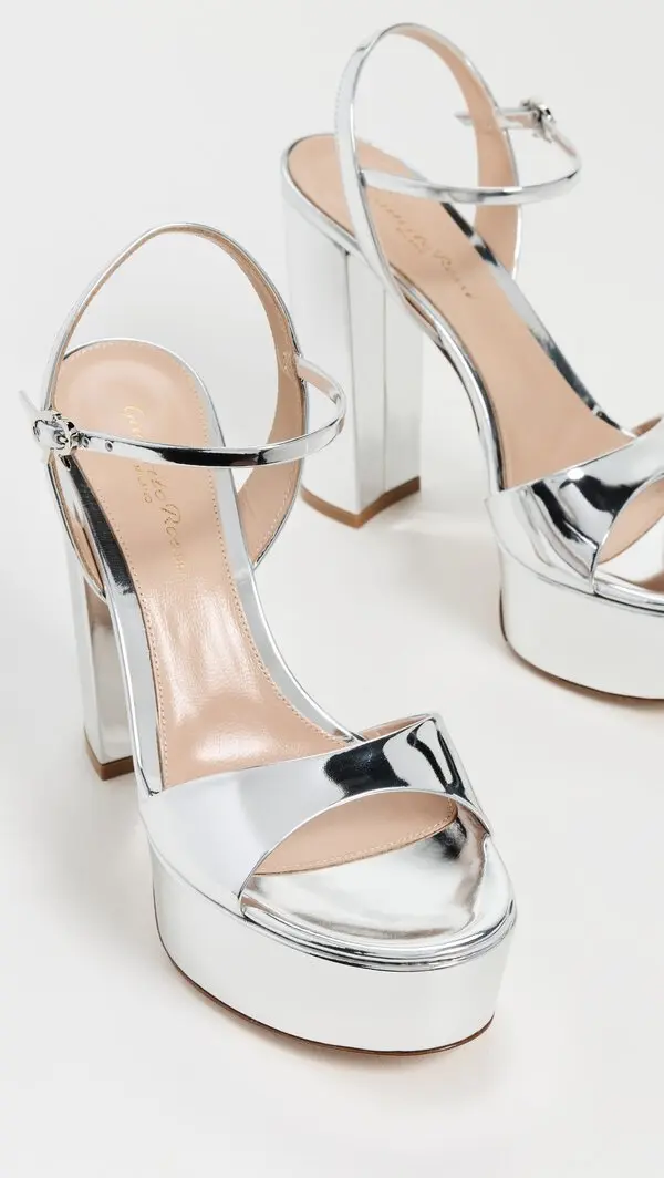 GIANVITO ROSSI Marlena Metallic Heels - Silver