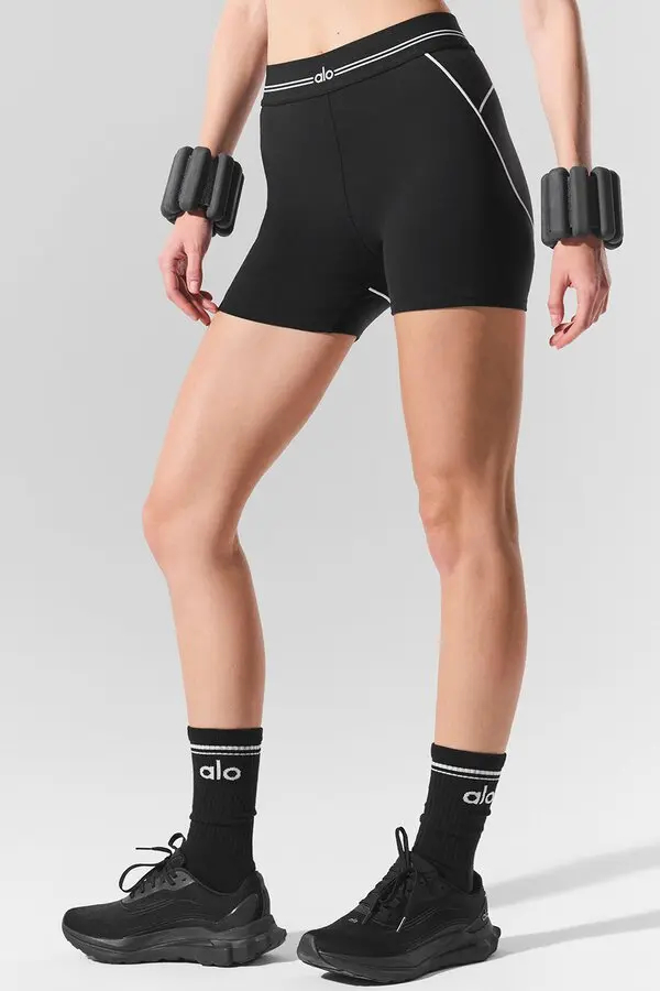 Alo Yoga 4” Airbrush High-waist Heart Throb Short - Black/white