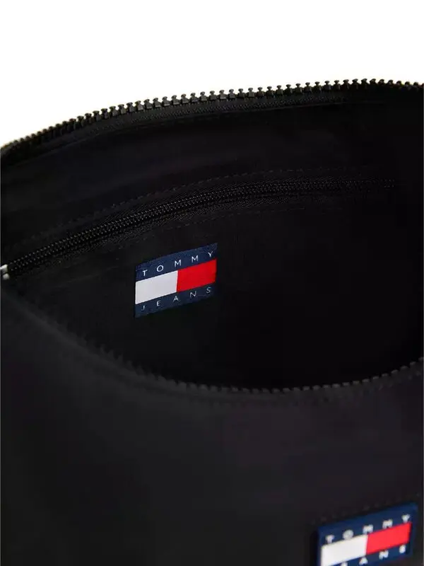 Tommy Hilfiger Logo-patch Half-moon Bag