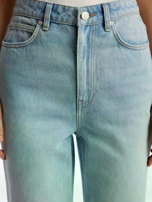 12 STOREEZ Mom-fit Jeans