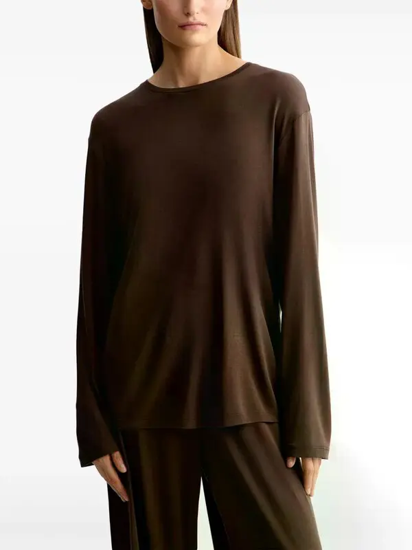 12 STOREEZ Long-sleeve Silk T-shirt