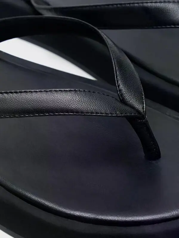 12 STOREEZ Leather Thong Flip Flops