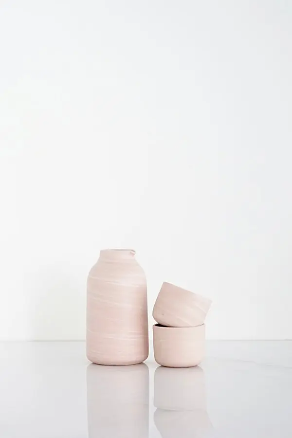 REN VOIS Blush Marble Sake Set