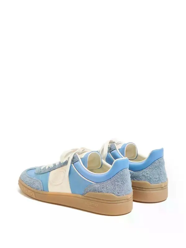Valentino Garavani Upvillage Low Top Sneakers In Crust Leather And Nylon - Blue