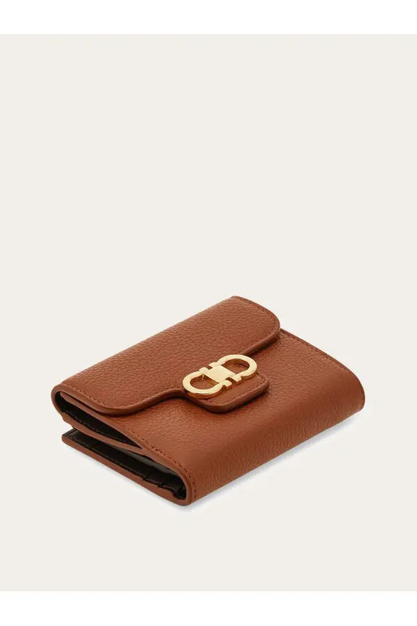FERRAGAMO Gancini Compact Wallet - Red