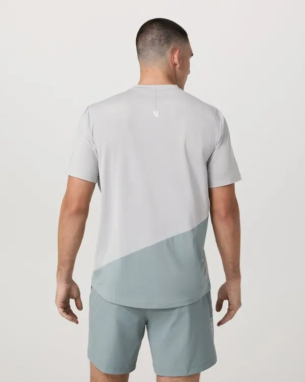 Vuori Short Sleeve Viewpoint Performance T-shirt 2.0 Pro - Sky Grey Pro