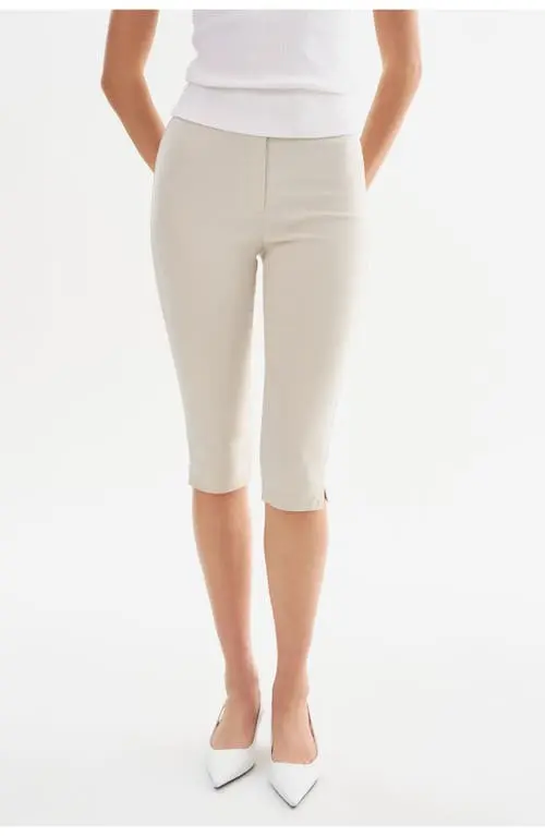 LAMARQUE Stretch Twill Capri - Birch