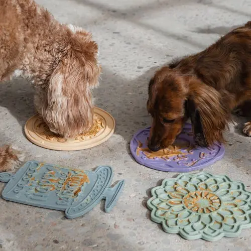 DEXYPAWS Enrichment Lick Mat Lilac Donut Delight Grooved Silicone